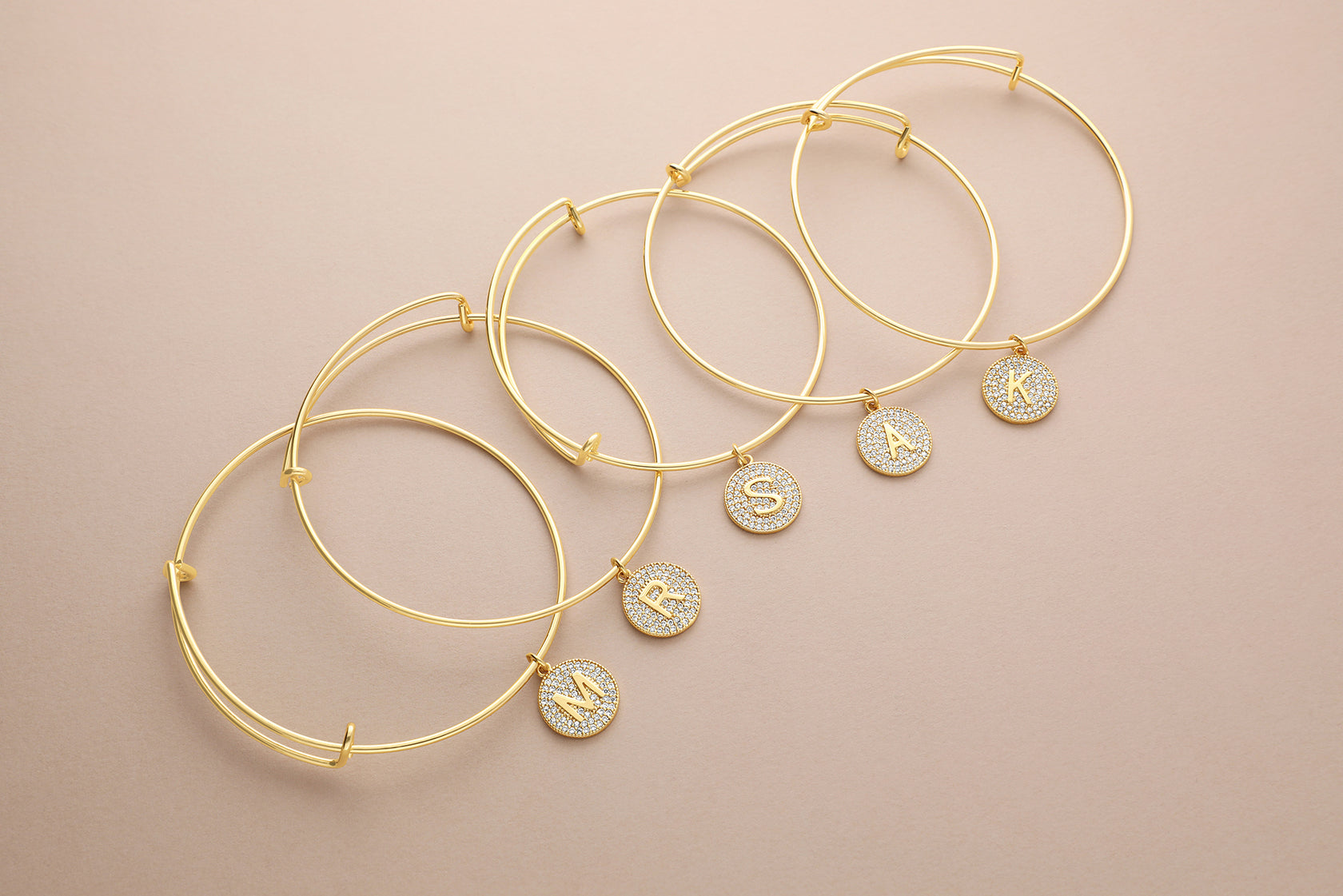 Round Pave Disc Initial Charm Expandable Bracelet – Capwell + Co